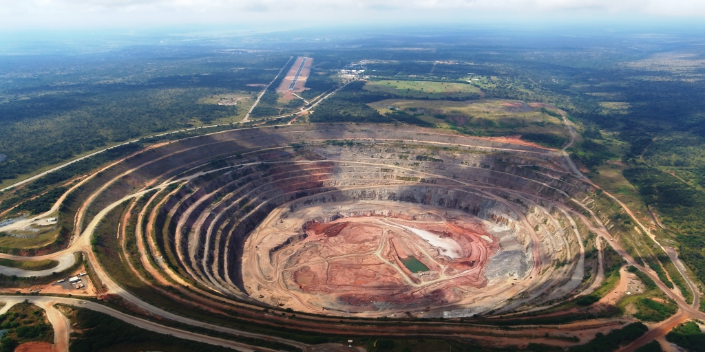 Angola. Inauguration de la plus grande mine de diamants - Pouvoirs d ...